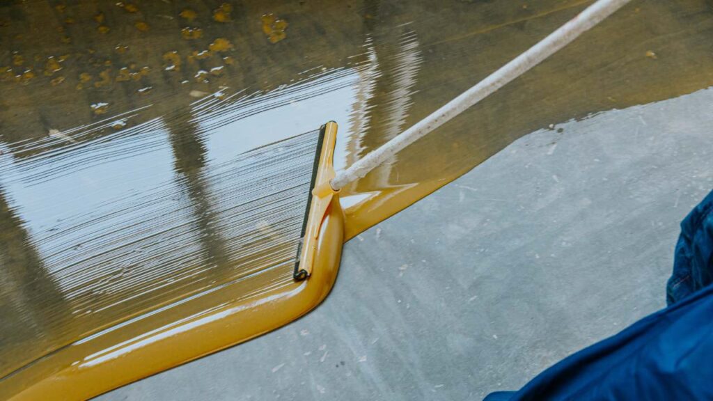 How To Color Epoxy Resin: Easiest Apply of Colors & Pigments – Tool ...